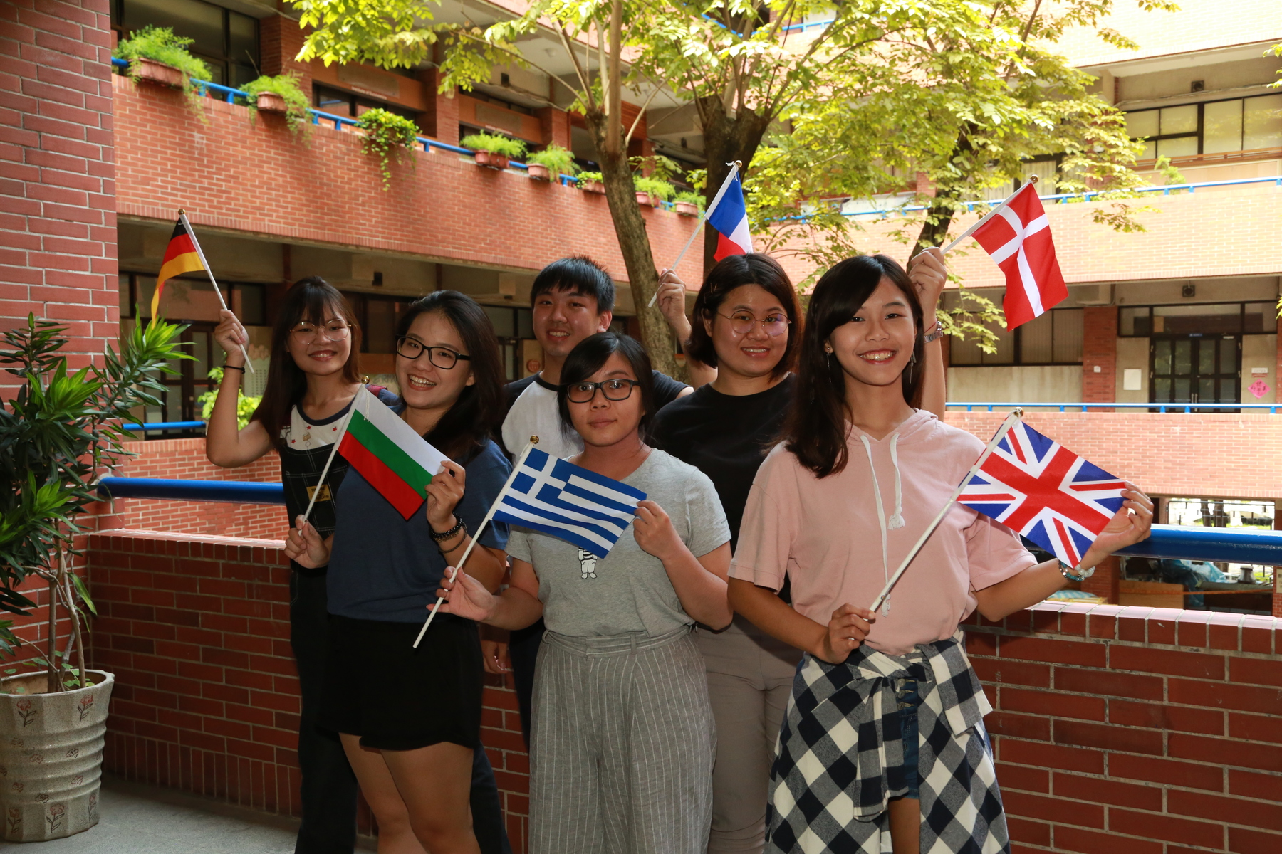 NSYSU offers a monthly stipend of NTD 10,000 to encourage students to ...