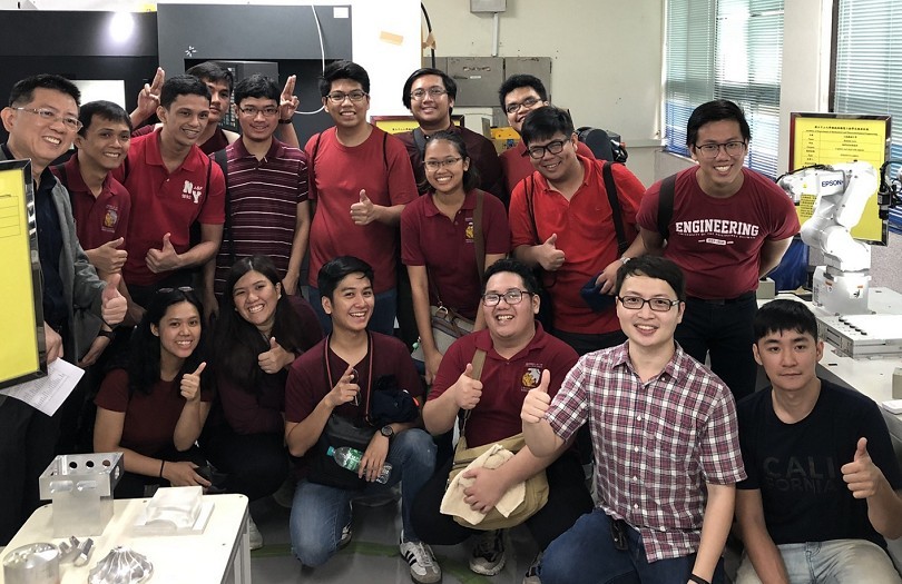 Students and teachers of the College of Engineering of University of ...
