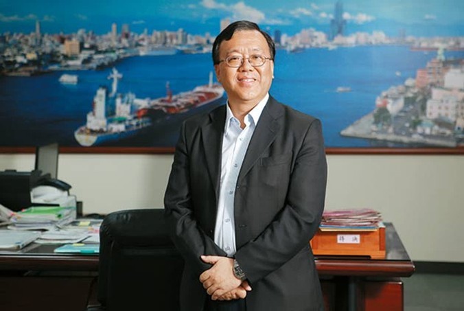 Distinguished Professor Chung-Shin Yuan of the Institute of ...